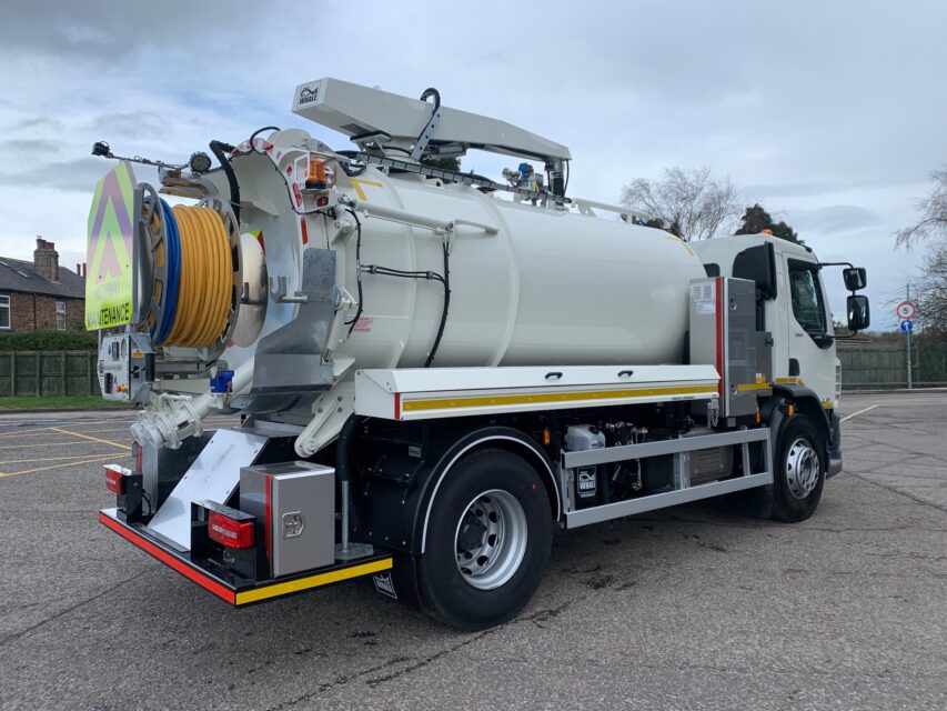 18 T Gully Wagons Truck for Hire | 4x2 Gully Sucker | LC Vehicle Hire