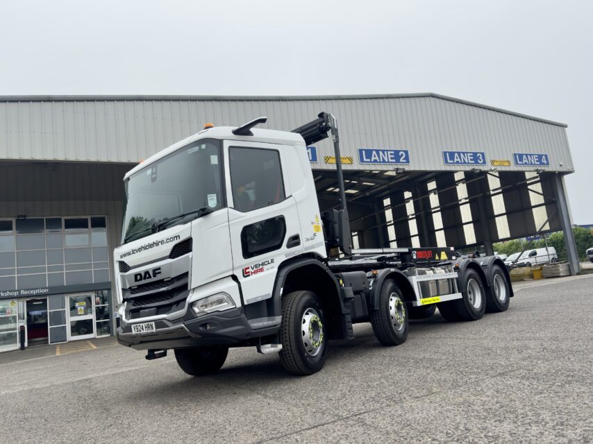 Hook Loader Hire | 32t Hookloader for Hire | LC Vehicle Hire