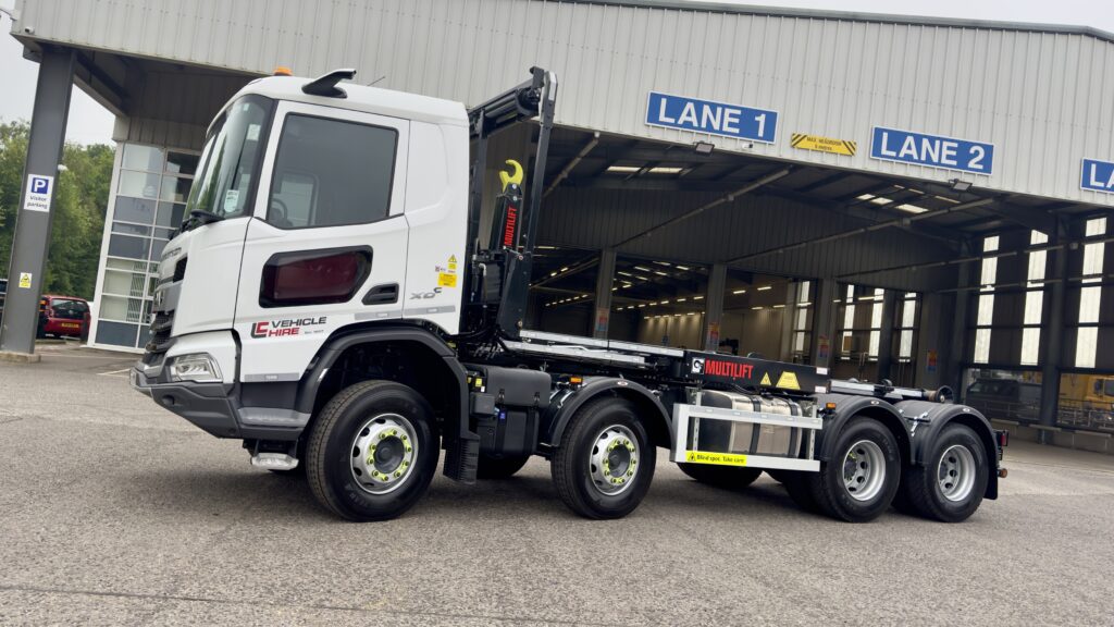 Hook Loader Hire | 32t Hookloader for Hire | LC Vehicle Hire