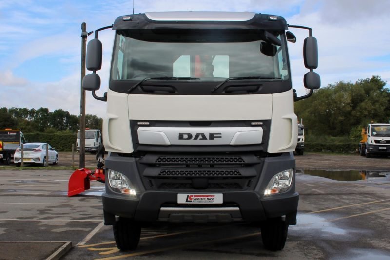 32 Tonne Tipper Grabs for Hire | 8x4 Tipper Grabs for Rental