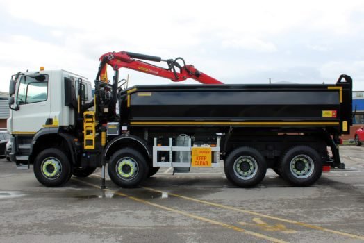 32 Tonne Tipper Grabs for Hire | 8x4 Tipper Grabs for Rental