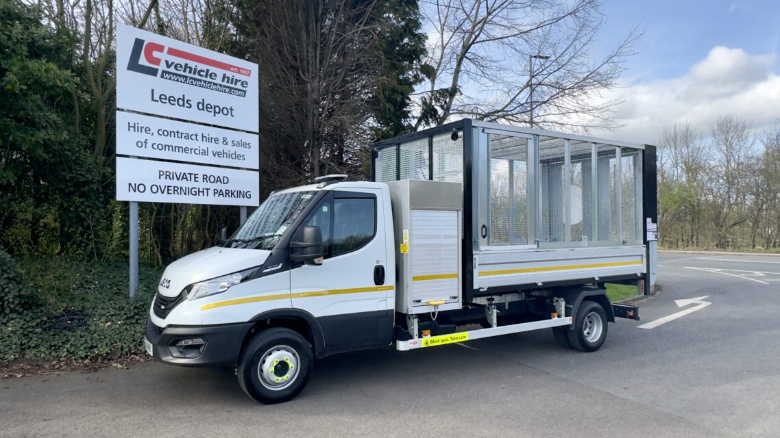 Cage Tipper Tail Lift to Rent | 7.5 Tonne Municipal Vehicle Hire