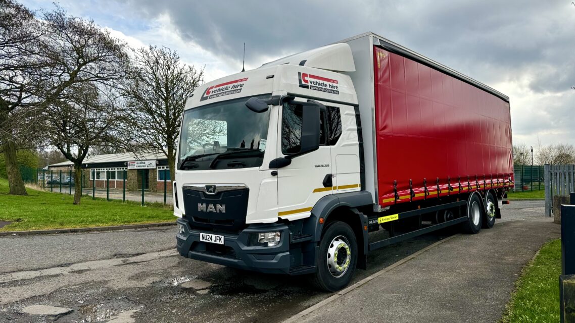 Curtain-side Truck | 26T Lorry Hire | LC Vehicle Hire