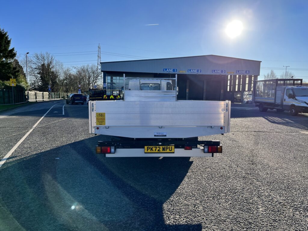 21 FT Aluminium Dropside and Flatbeds to Hire | 7.5 Tonne Vehicles
