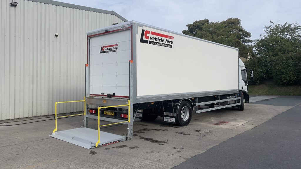 18 Tonne Box Tail Lifts for Hire | 4x2 Delivery Vans to Rent