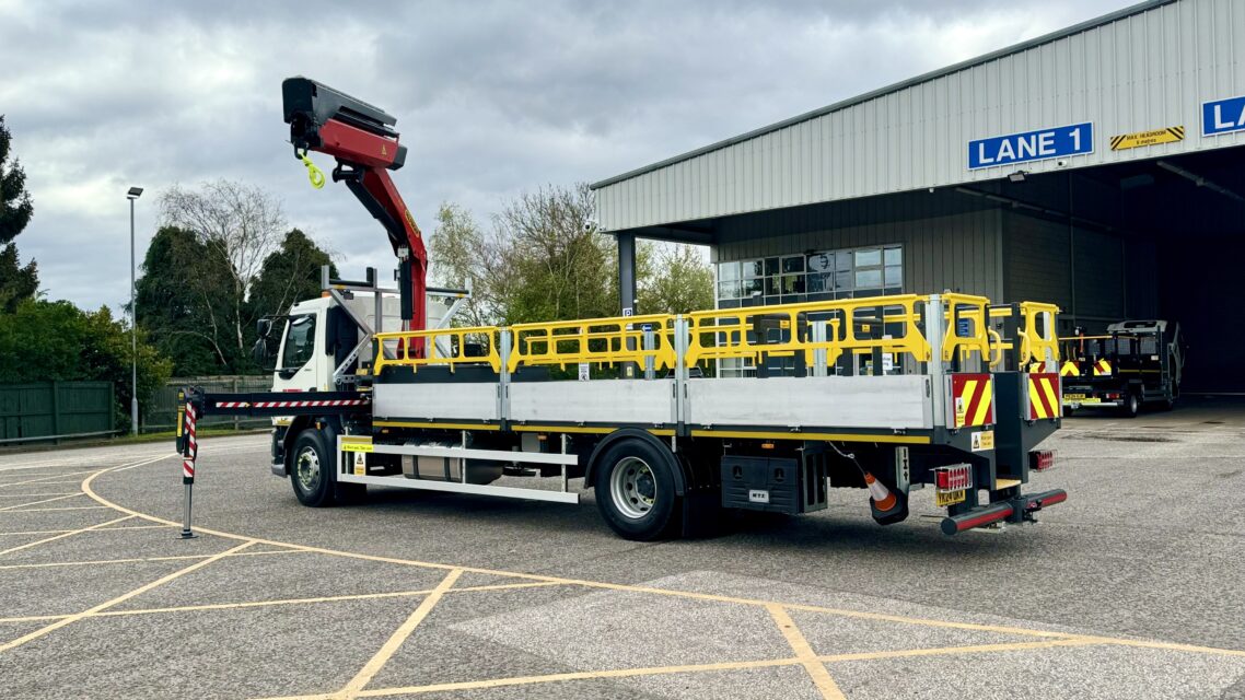 Street Lighting Vehicle Hire | Street Pole Truck Hire | Enquire Now!