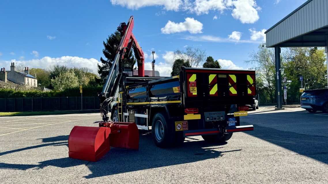 Tipper Grabs to Rent | 18 Tonne Grab Wagons | 4x2 Tip Grab Hire