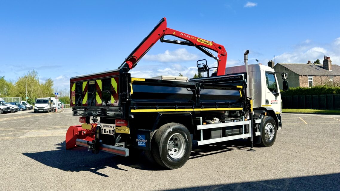Tipper Grabs to Rent | 18 Tonne Grab Wagons | 4x2 Tip Grab Hire