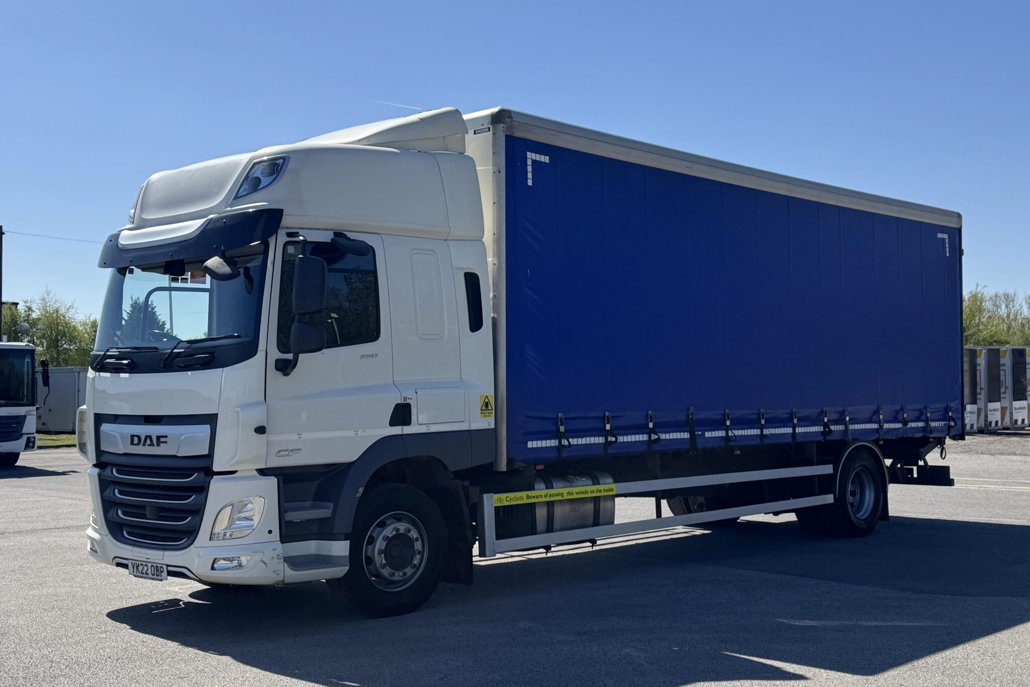 DAF CF290 4X2 18T Curtain Tail Lift - YK22OBP - LC Vehicle Hire